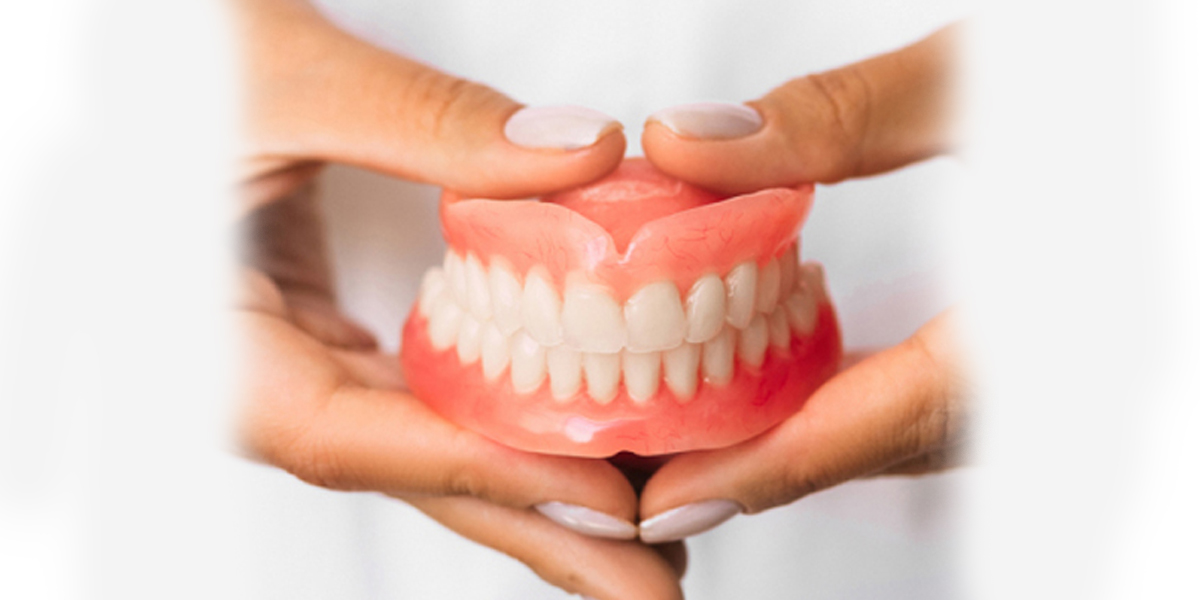 Adjusting to Removable Dentures: Tips for your Comfort
