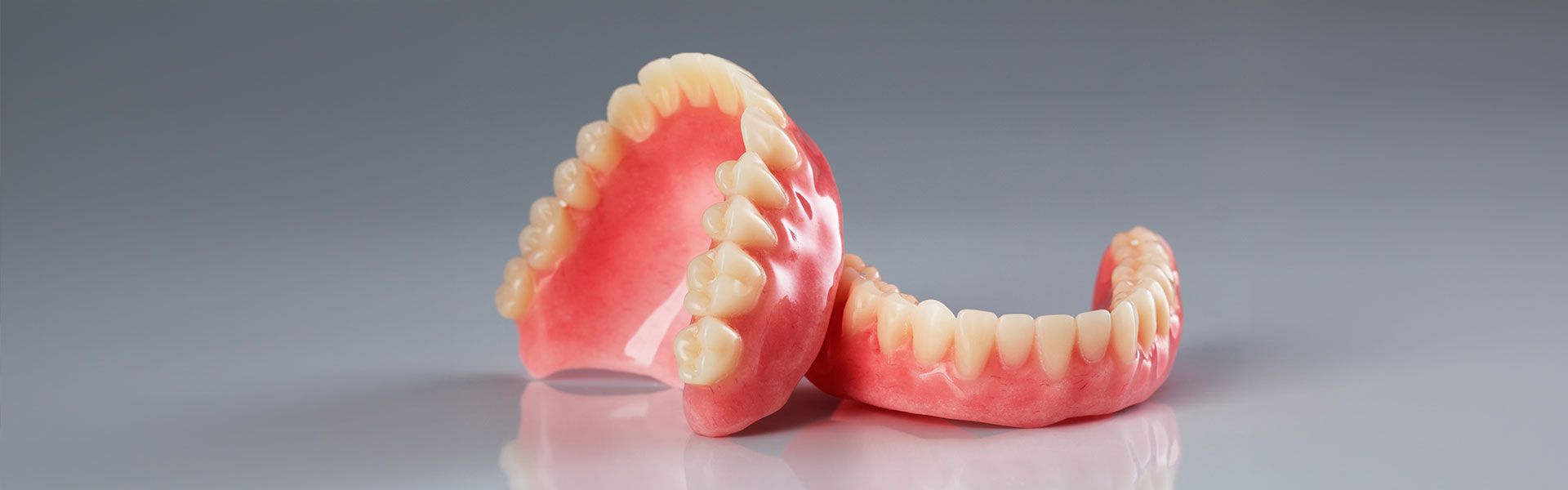What is Better for you: Fixed or Removable Dentures?